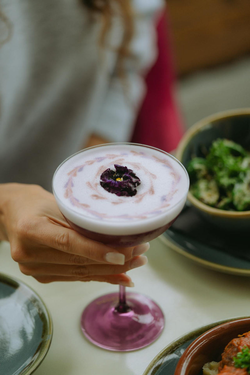 Guide to Edible Flowers for Cocktails – Flowerbee HK Florist - Hong ...